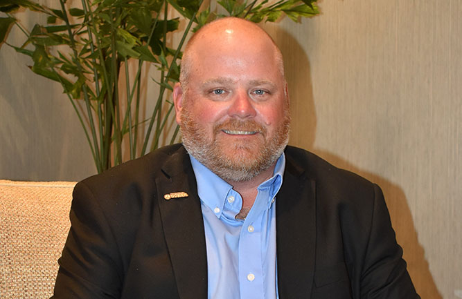Andy Jorgensen, CGCS, honored with the Distinguished Service Award ...